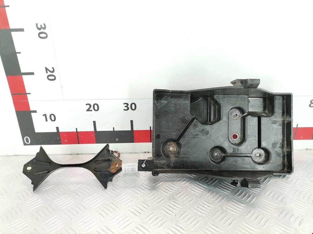 Крепление (корпус) аккумулятора Mazda CX-7 (ER) EH6556041 арт. 1089730