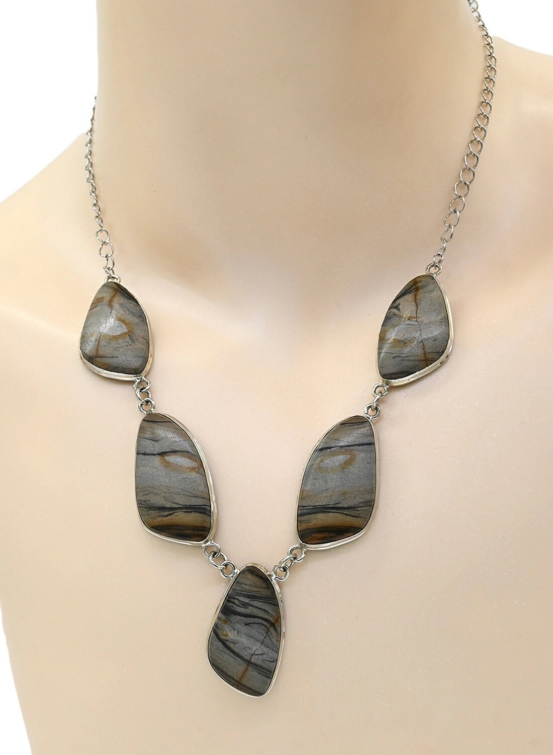 Колье, яшма