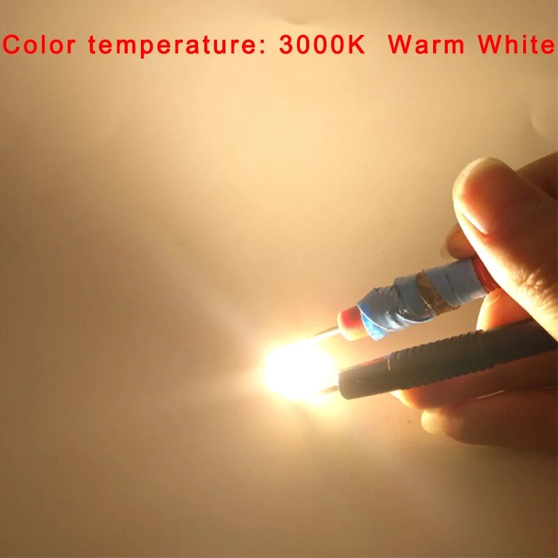 Светодиодная лампа 12W, теплый белый свет