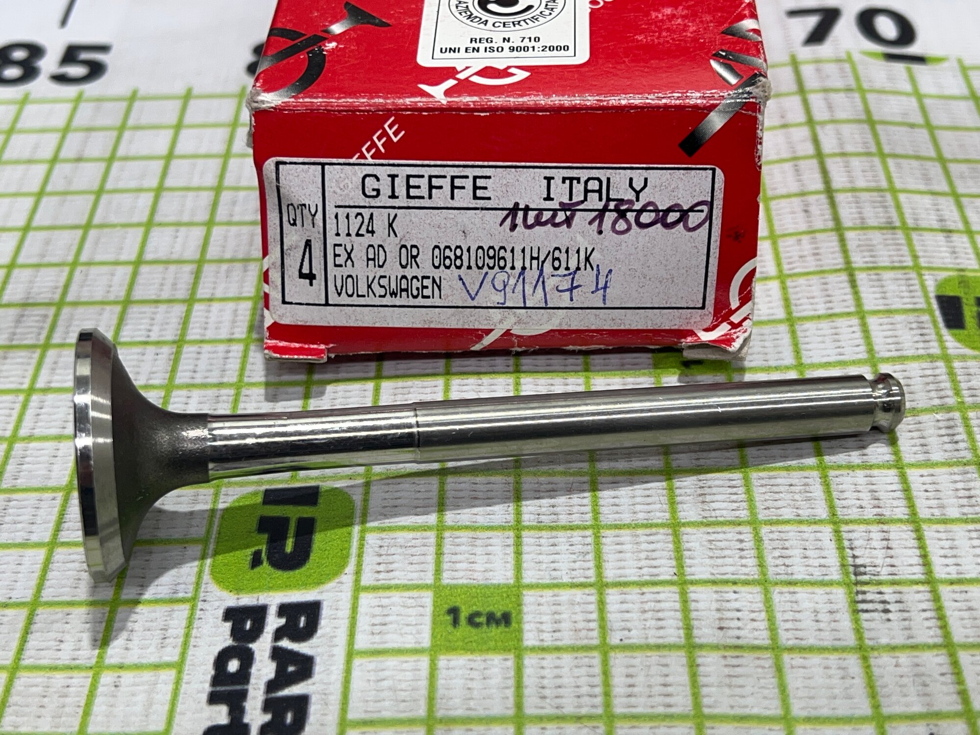 Клапан выпускной для Audi 80