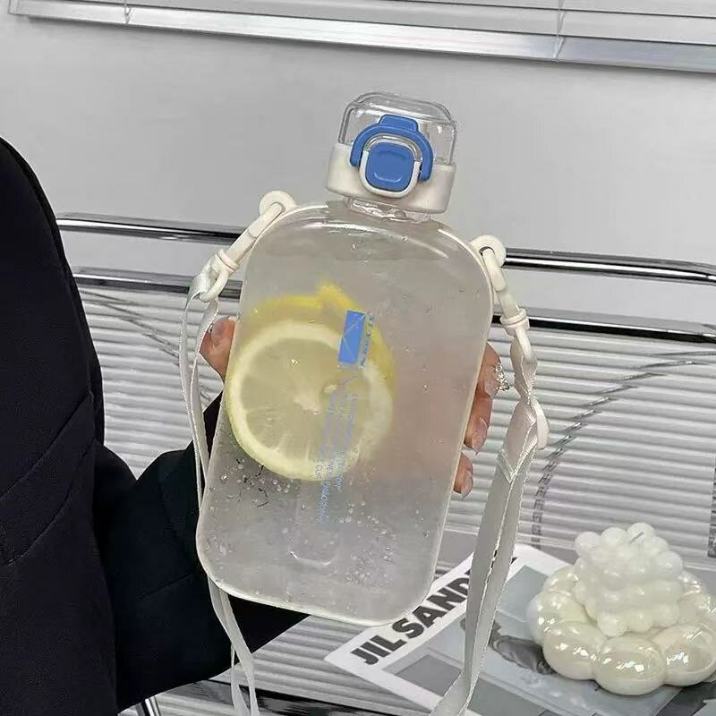 Пластиковая бутылка для воды CREAWIND 750 мл, белая, 750 мл