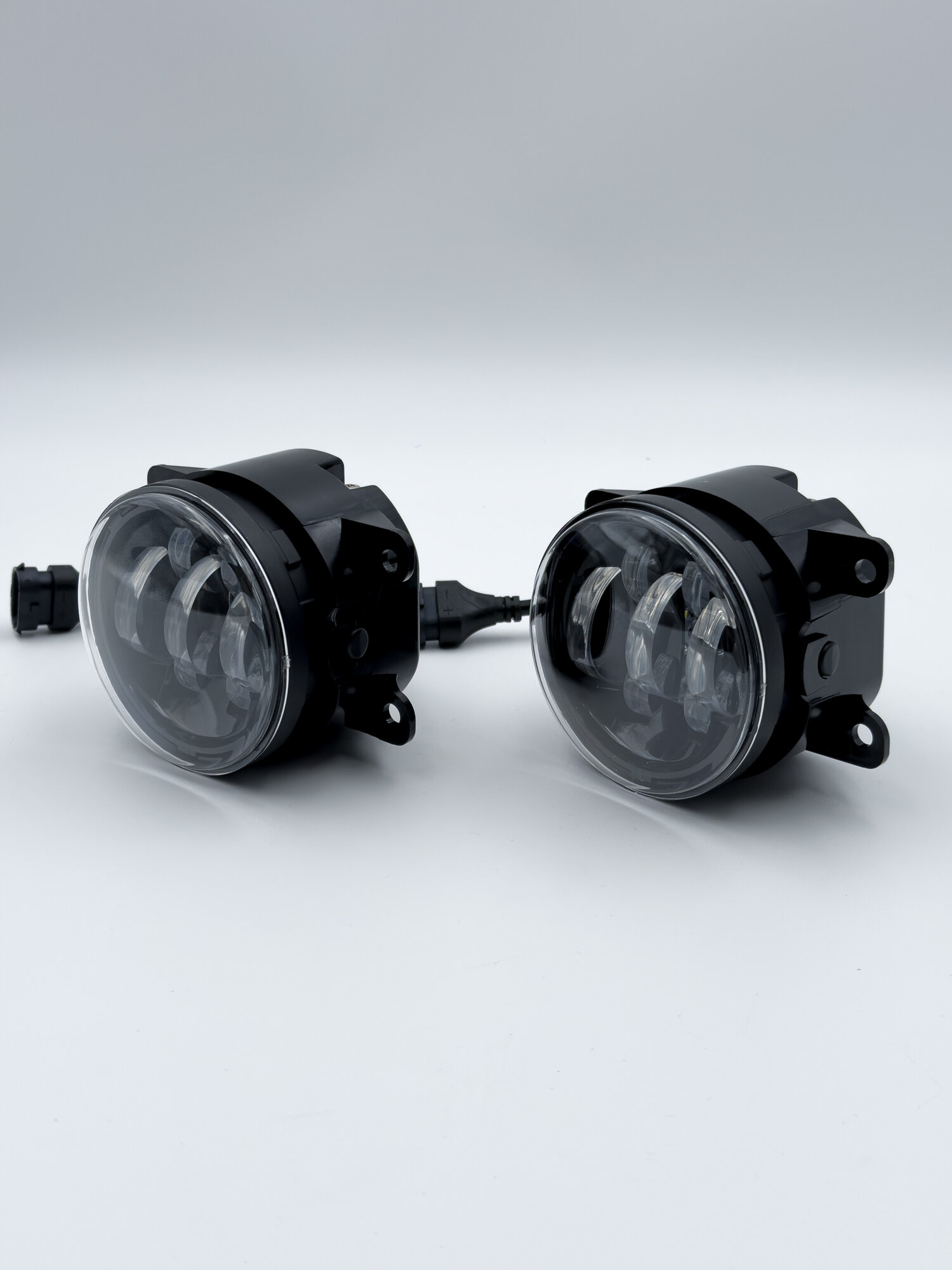 Светодиодные фары led птф на Lada Vesta / лед противотуманки 50w Лада Веста