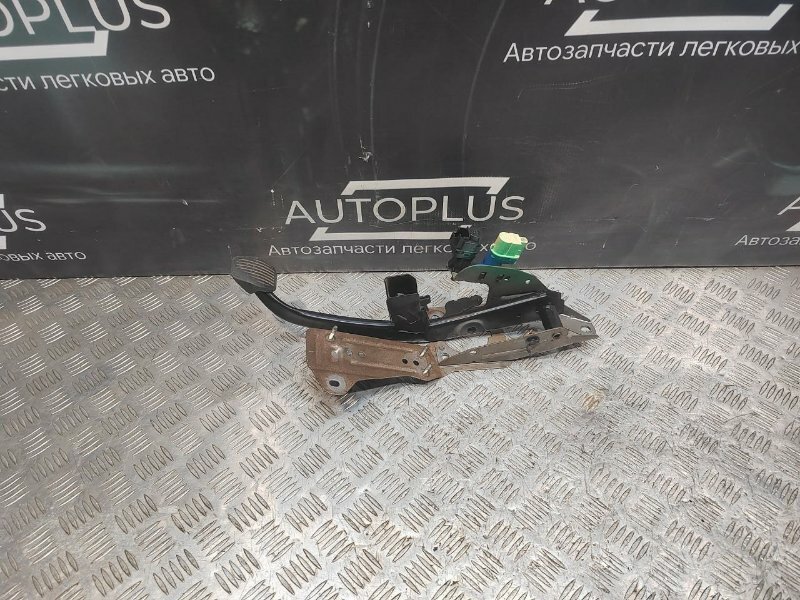 Педаль тормоза Ford Focus 2007 (1.8 QQDB) Б/У с пробегом Арт. 8385