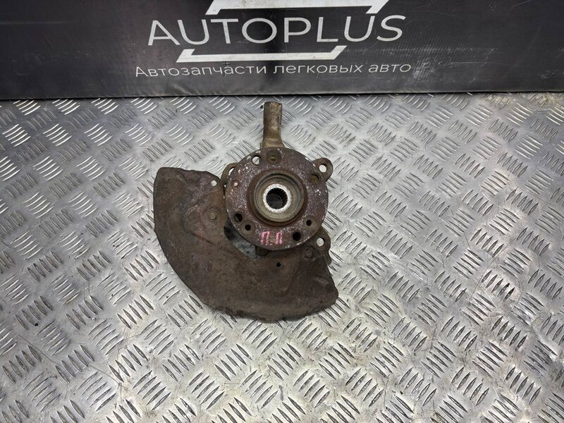 Поворотный кулак со ступицей Правый Передний Chery Amulet A15 2009 (SQR480) Б/У с пробегом Арт. A113001012BA