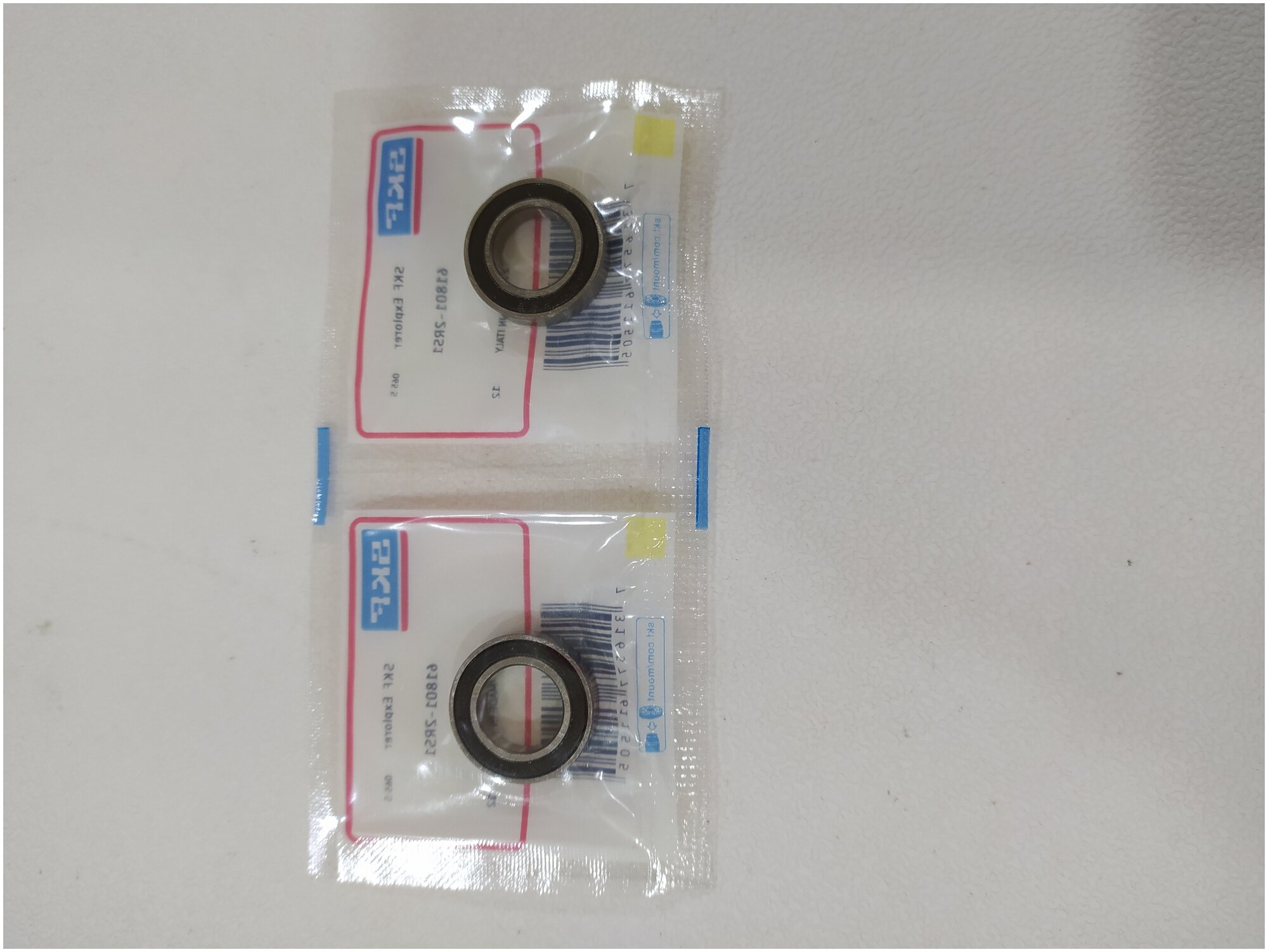 Подшипник 61801-2RS1 шариковый радиальный 12*21*5/0,0063 SKF