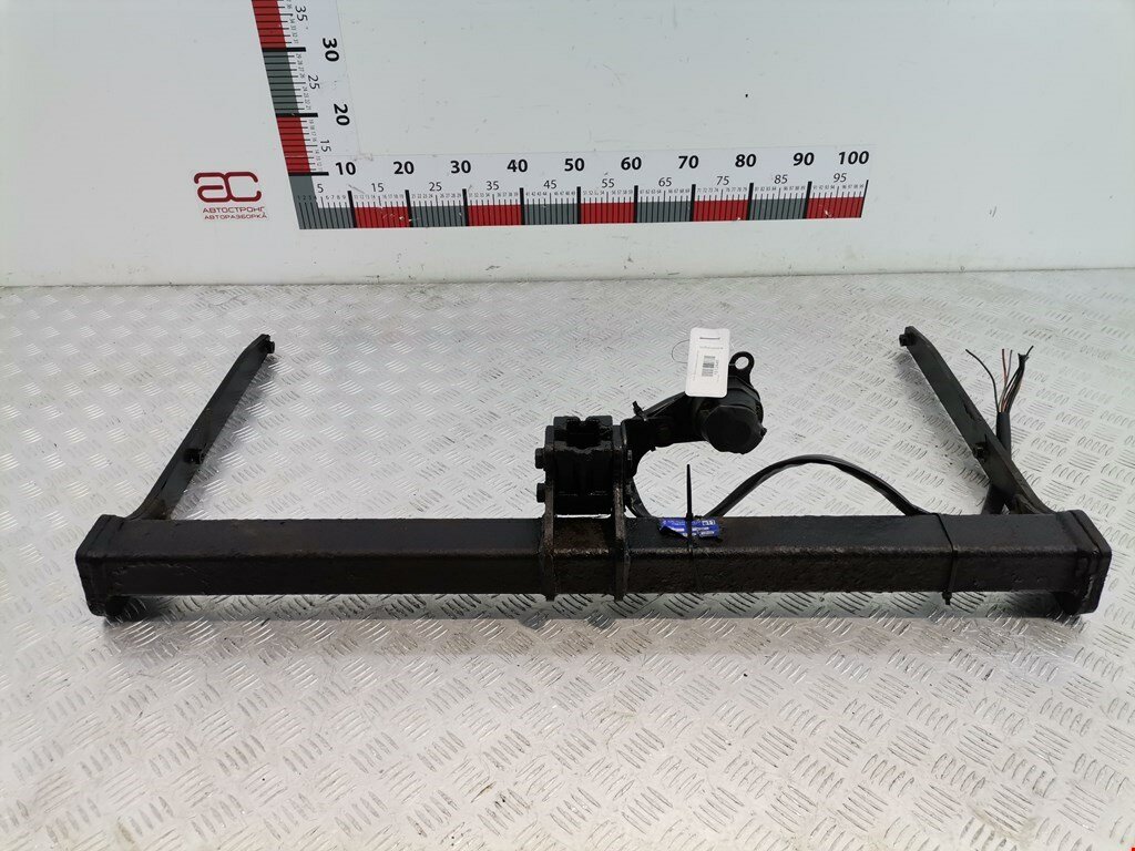 Фаркоп (прицепное устройство) Ford Kuga 1 1717239 арт. 1812446