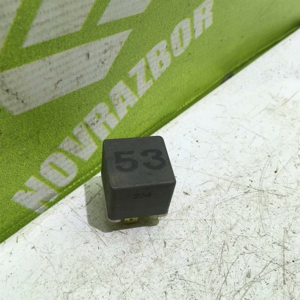 Реле VW Golf 3 Vento 91-97