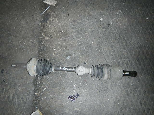 Б/У Полуось (привод в сборе) передняя правая, Mazda (Мазда)-6 (GG) (02-07) MAZDA 6 (GG) (02-07) с разбора дизель целый 12...