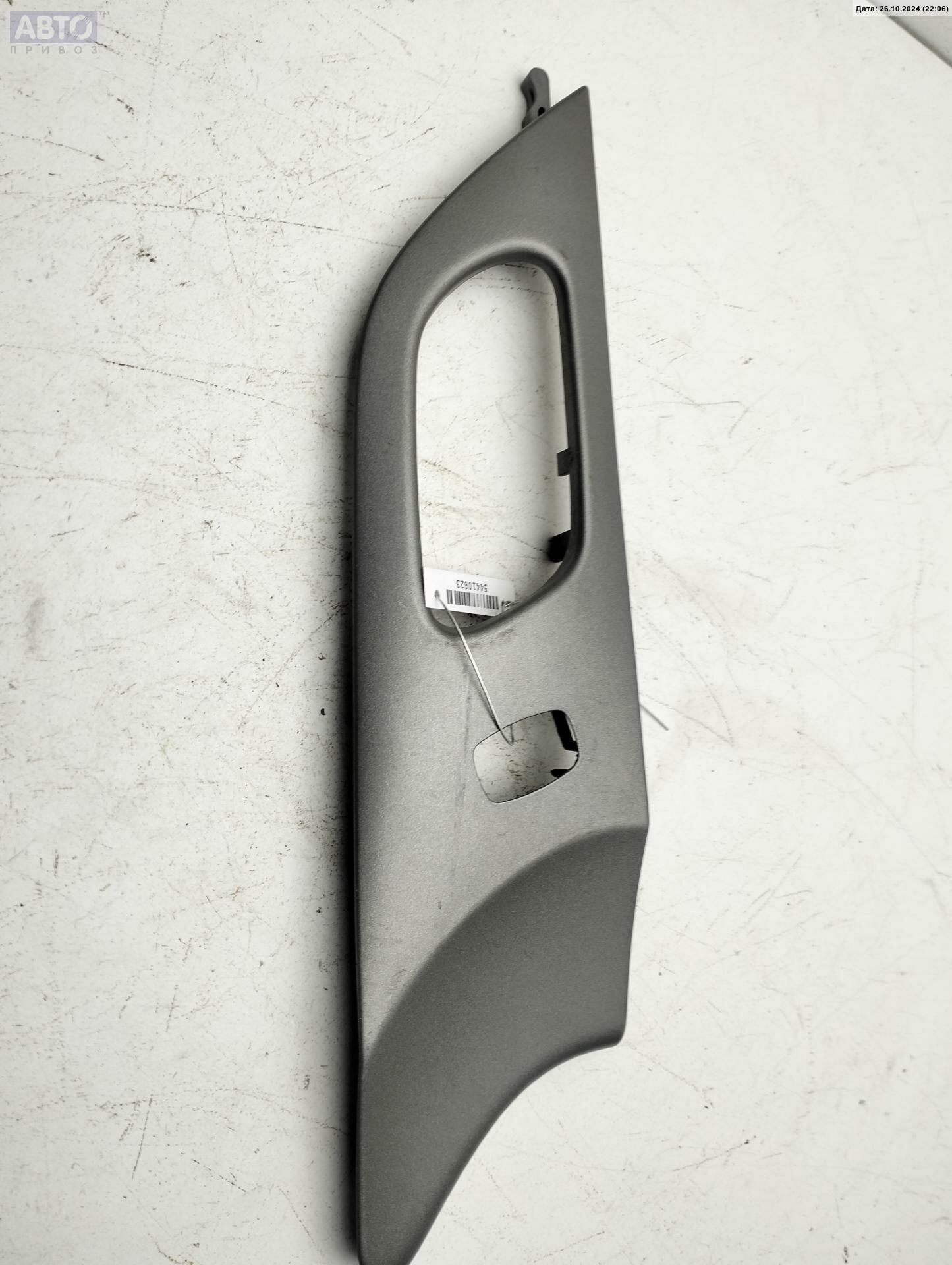 Накладка декоративная Peugeot 407