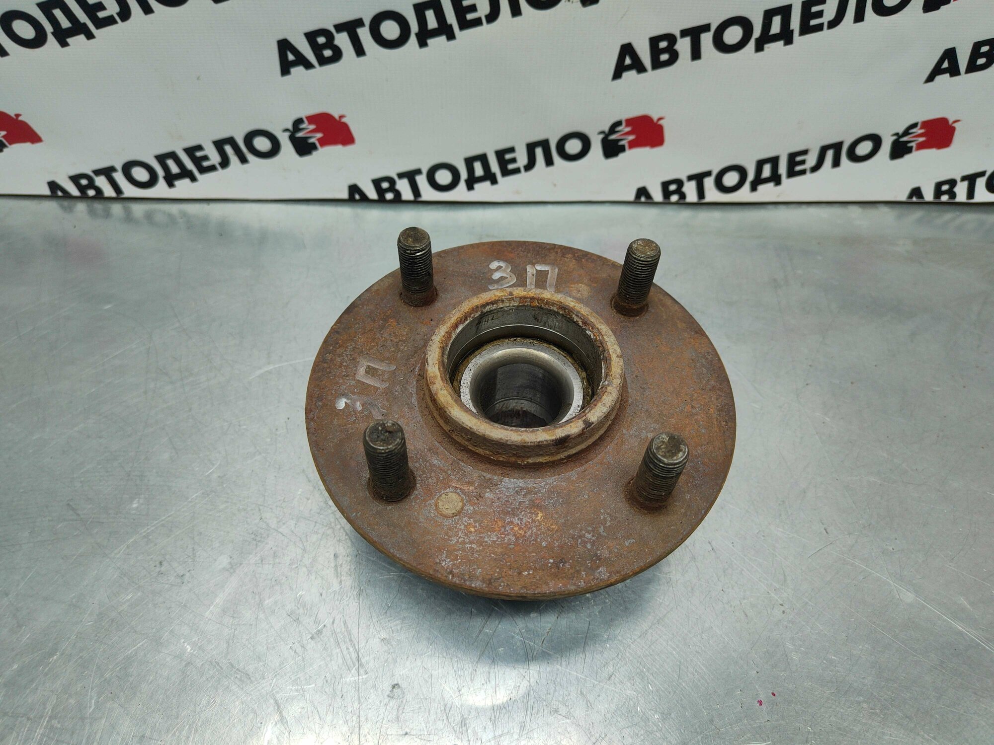 Ступица задняя правая Nissan Bluebird U14 1996 г