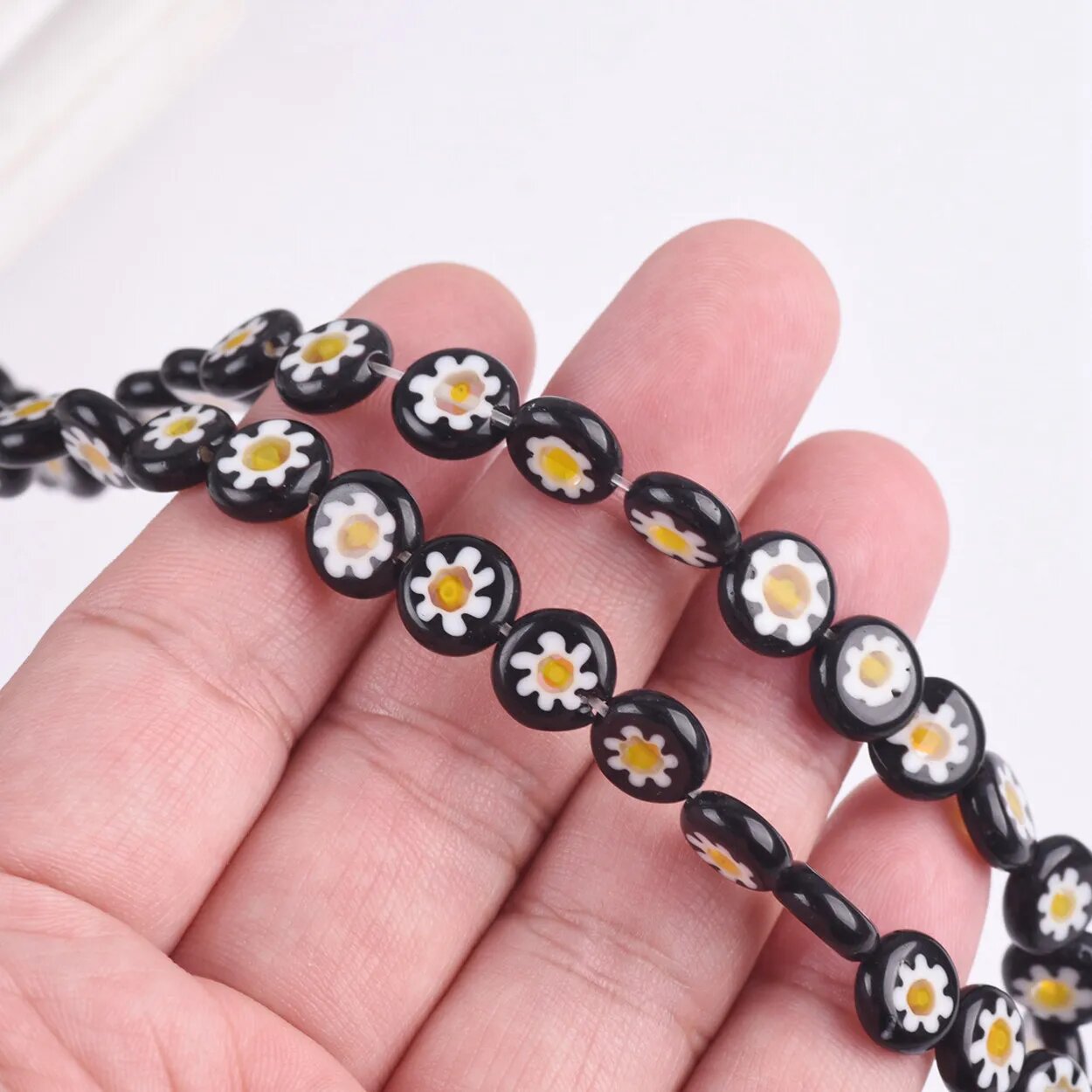 Стеклянные бусины Millefiori ромашки, черные, 10 мм