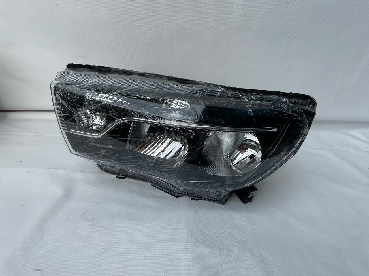 Фара LADA Vesta, передняя, галоген, для 2015-2022 г. в. арт.8450006953