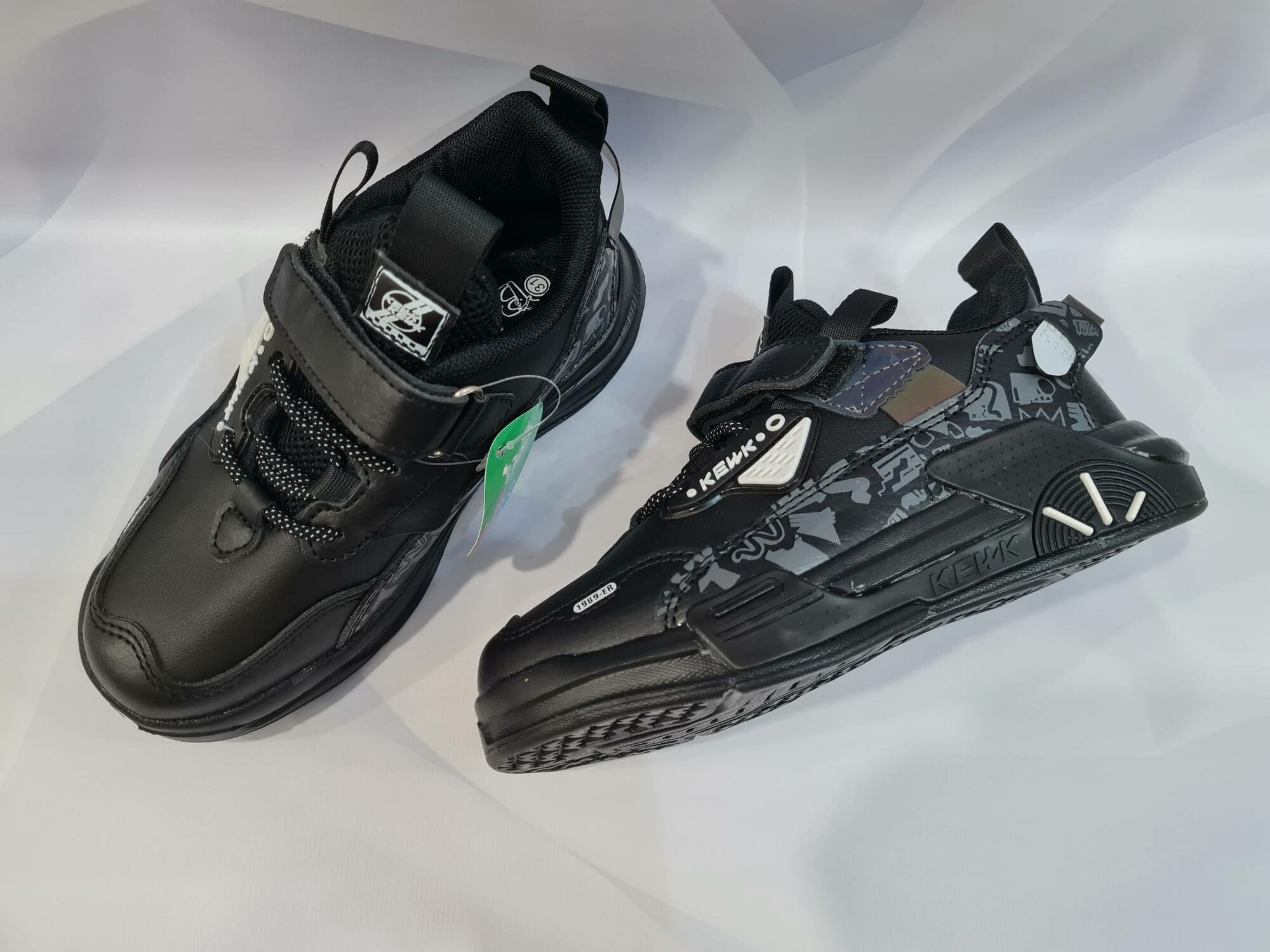 Кроссовки B&G