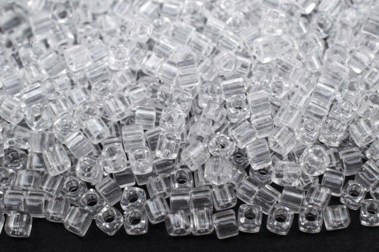 Бисер японский Miyuki Cube кубический 1,8мм #0131 хрусталь, прозрачный, 10 грамм