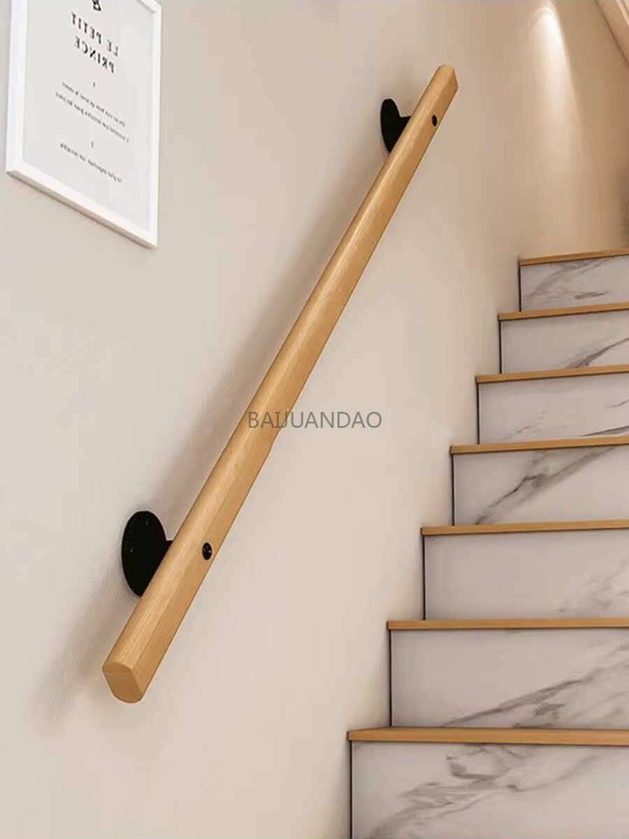 Поручень деревянный, перила лестницы