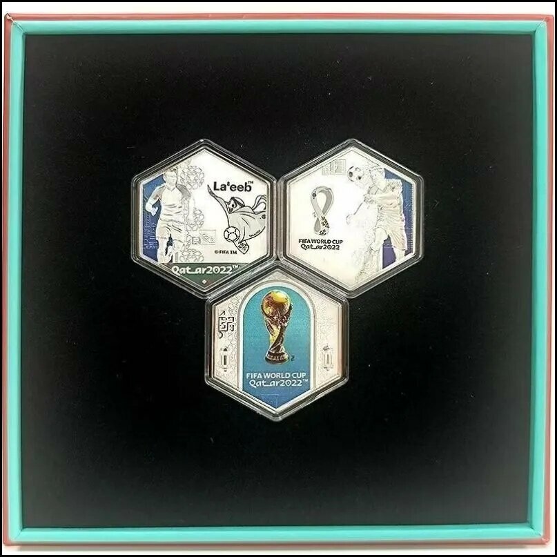 Эксклюзивный набор памятных монет ЧМ по футболу 2022 от Катара в количестве 3 штук