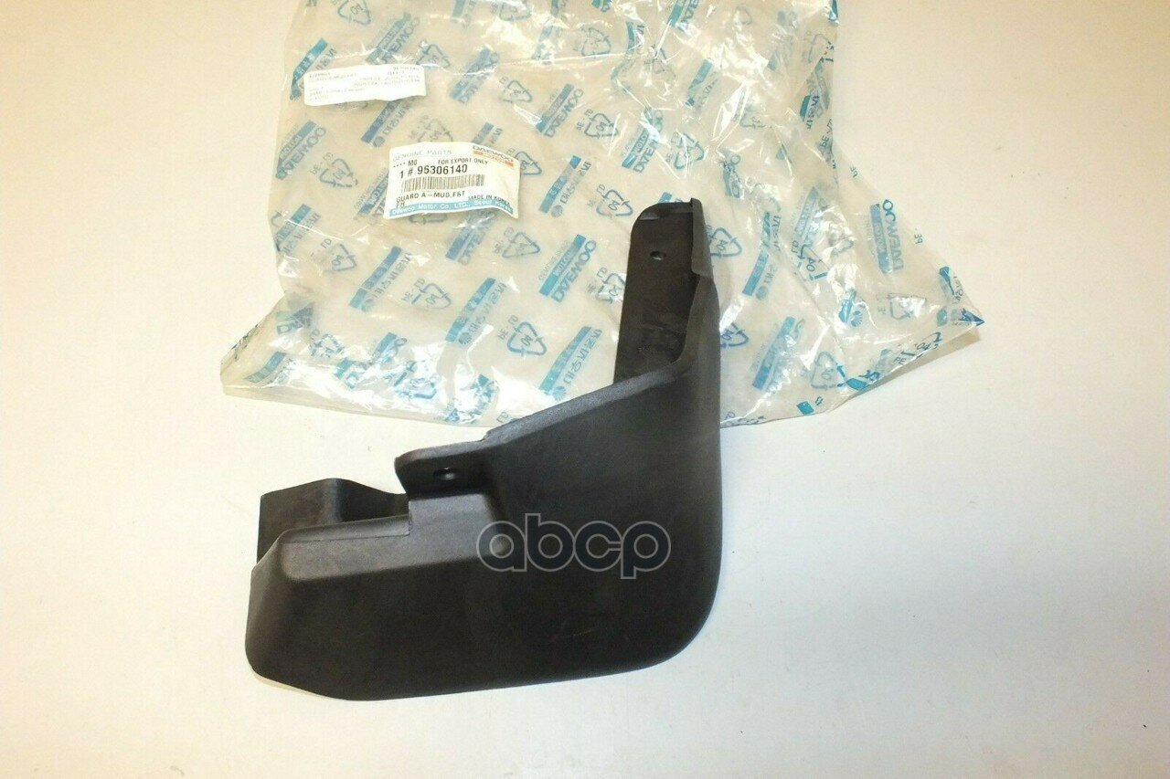 Брызговик пер. прав. GENERAL MOTORS арт. 96306140