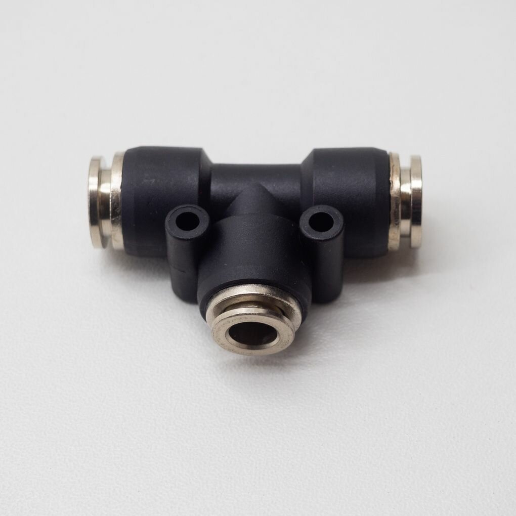 Фитинг пластиковый 8 мм/6 мм, ZEVS