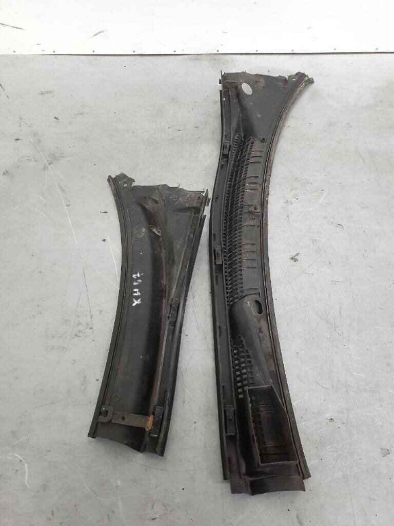 Жабо дождевик Subaru Forester рест. 2001 91160FC030