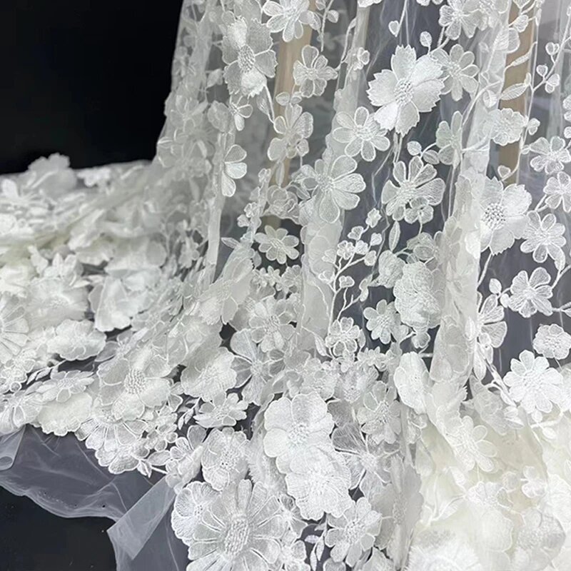 Кружевная сетчатая ткань с 3D цветочной вышивкой Белый, 8