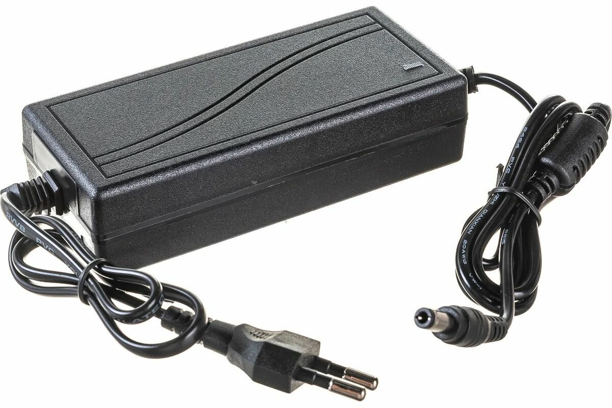 Источник питания Бастион Mollusk-VR 12/4 12В, 4А, сетевой диапазон 110-245В провод с вилкой 8836