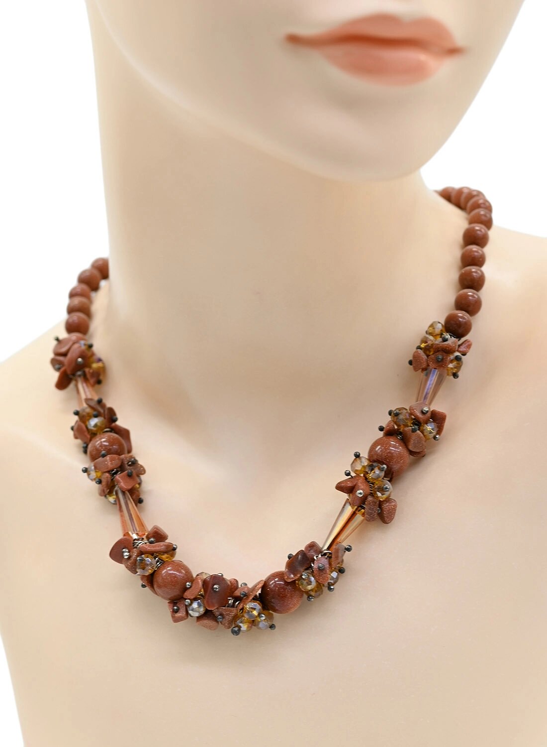 Колье, авантюрин