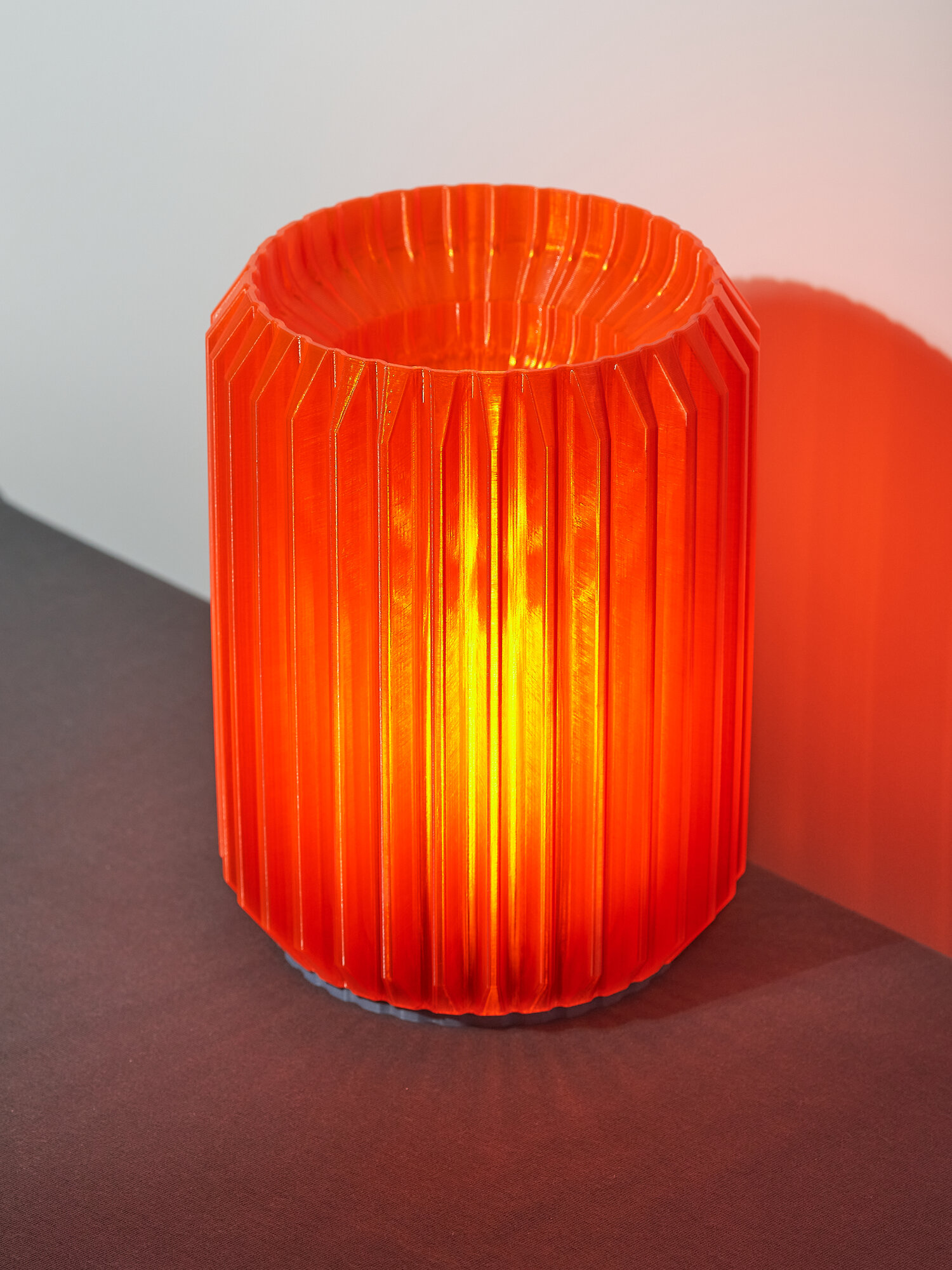 Настольный светильник "Контур: Оранжевый" by Kirill Shulgin, дизайнерский , E27, LED, пластик/PETG