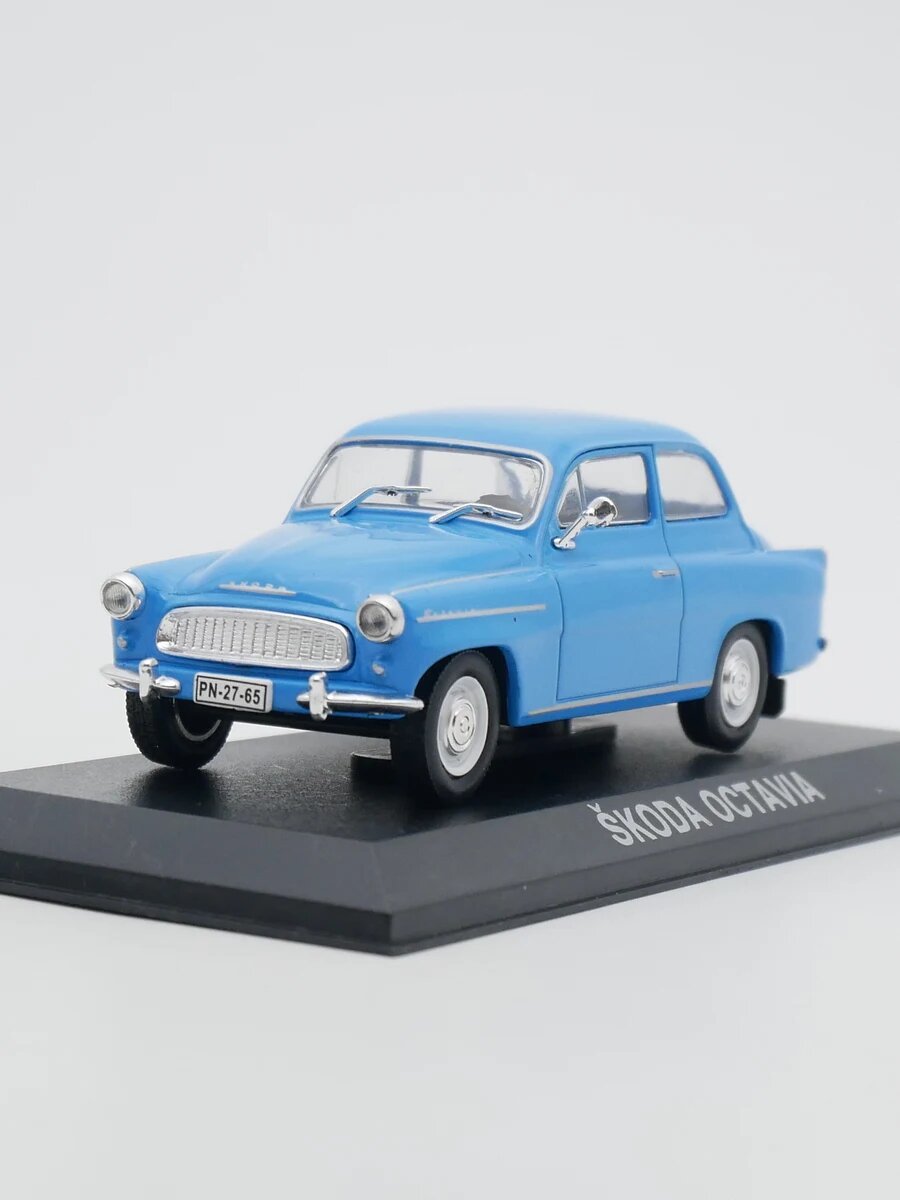 Игрушечный металлический автомобиль Ixo 1:43 Skoda Octavia