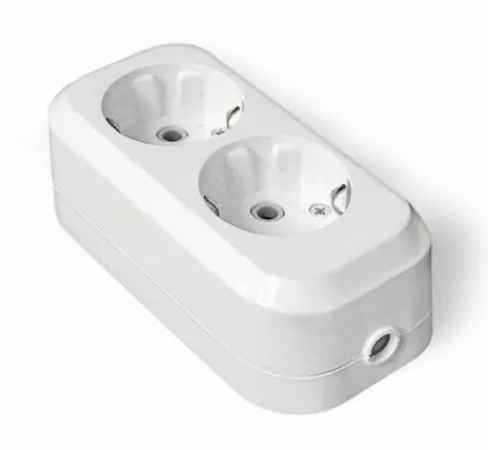 Блок розеток Ionich / Ионыч, 2 гнезда 16А 3.5кВт 250В с заземляющими контактами, белый 1520 / колодка электрическая для удлинителя