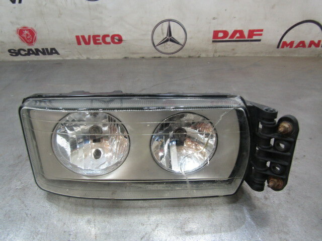 Фара основная правая Iveco Stralis, треснуто стекло