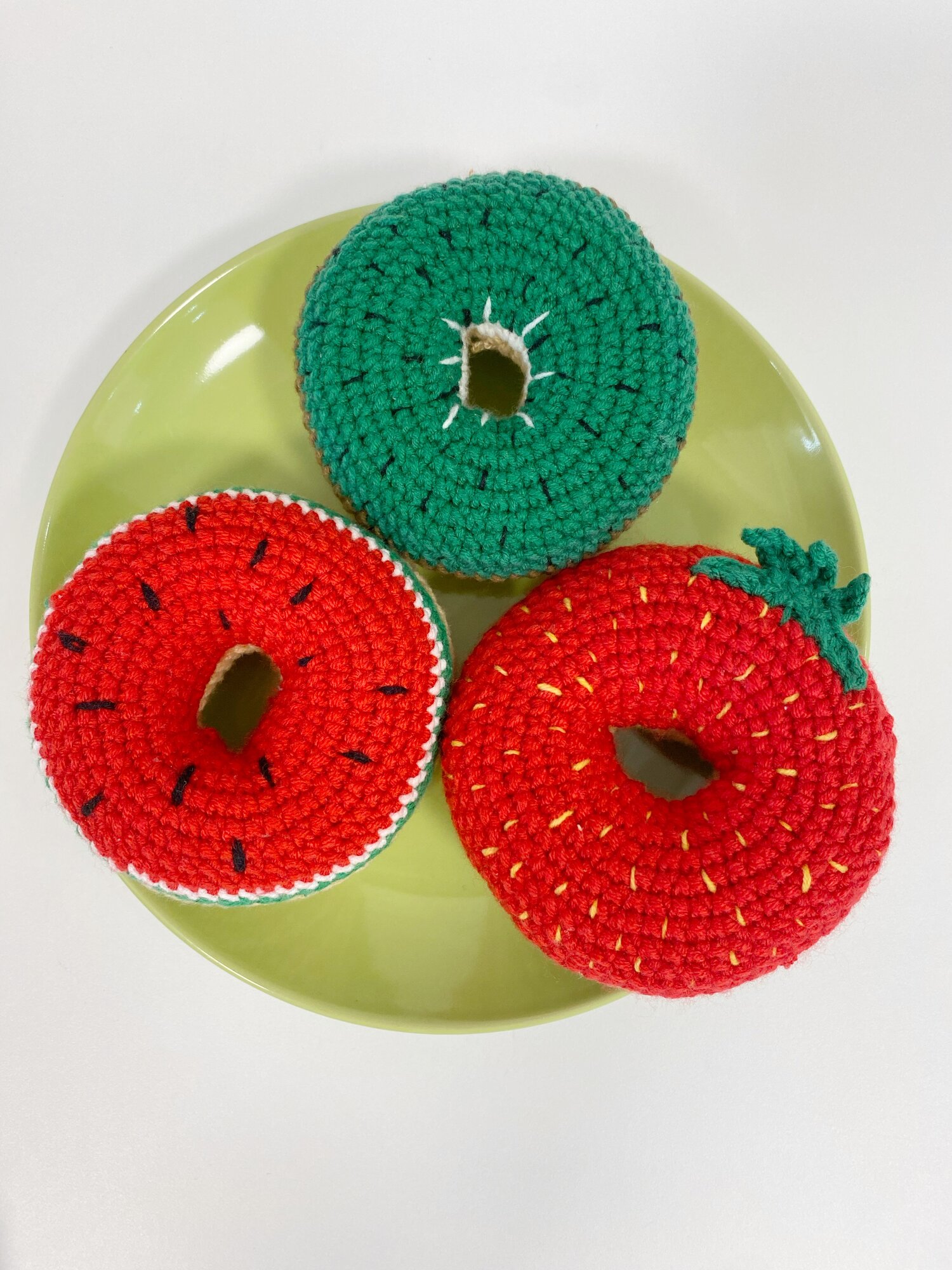 Вязаные пончики еда для детской кухни
