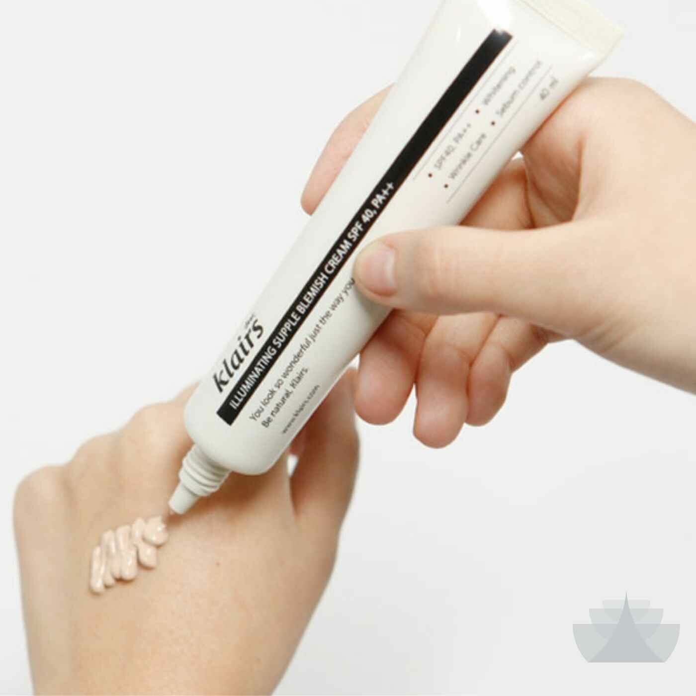 Матирующий ББ крем для лица Dear, Klairs Illuminating Supple Blemish Cream SPF40 PA++, 40 мл / Корея тональник bb, биби, вв крем для лица с spf увлажняющий / средство для проблемной кожи стойкий