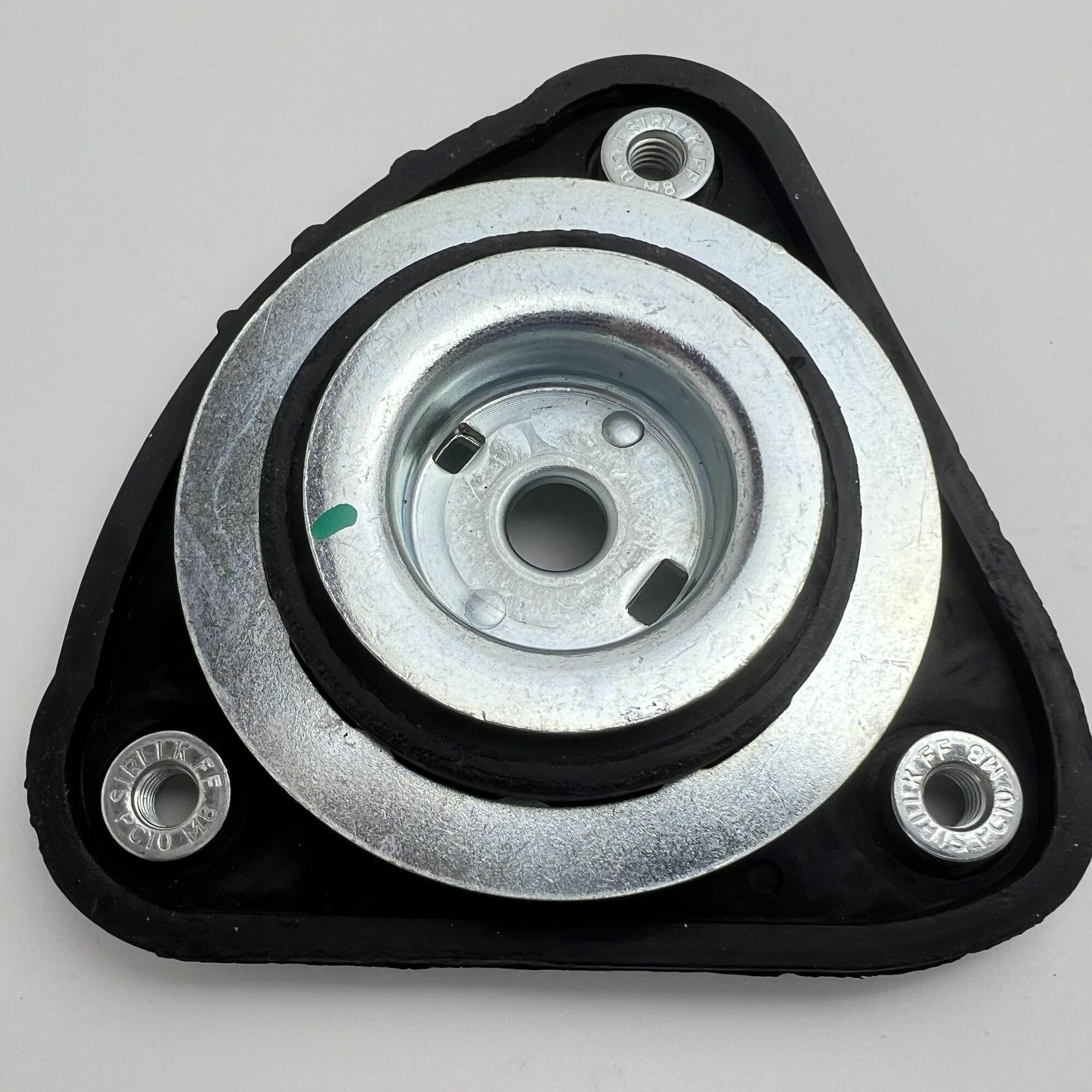 Опора переднего амортизатора 2036136 для Ford Focus 2, C-Max, Kuga. Mazda 3 Volvo S40 C70 2034127 B39D34380A