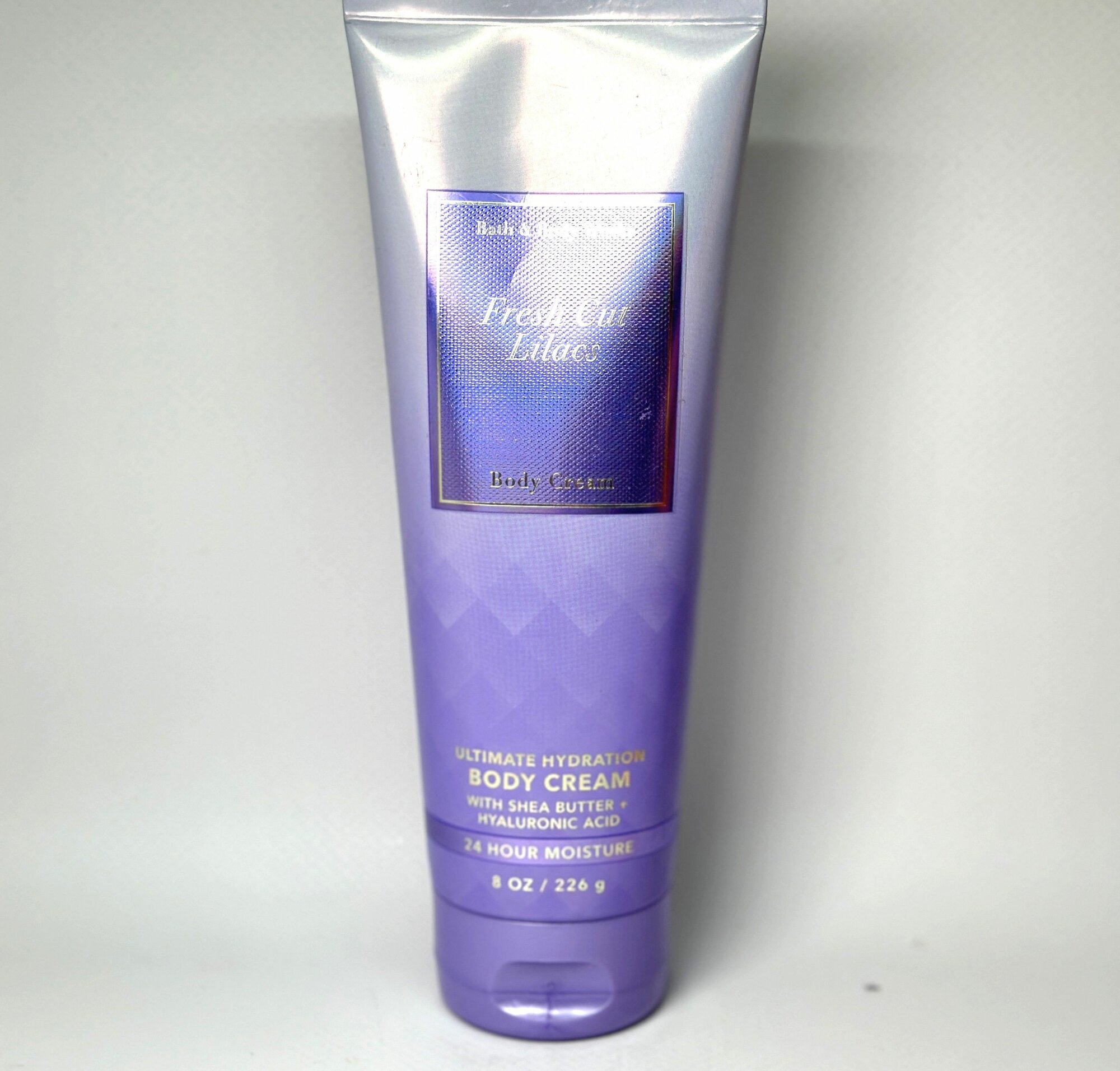 Bath and Body Works увлажняющий крем для тела Fresh Cut Lilac (226гр)