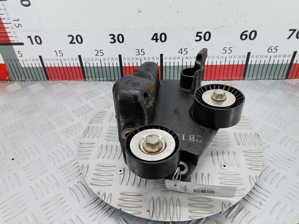 Кронштейн (крепление лапа) двигателя Chevrolet Cruze 2 (J300) арт. 1812949