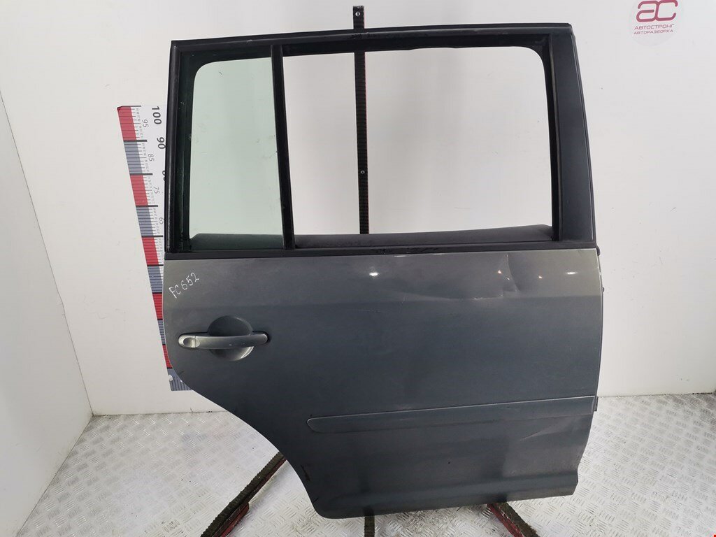 Дверь задняя правая Volkswagen Touran 1 1T0833056S арт. 1677794