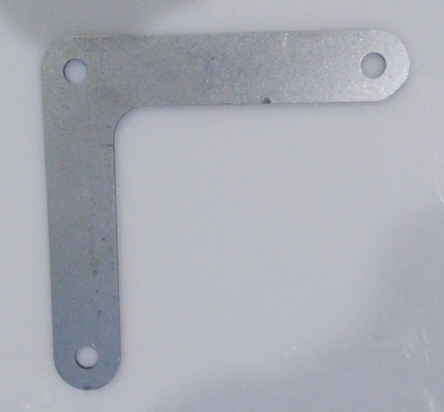 Уголок мебельный 130х130мм, 90гр, толщ. 2мм