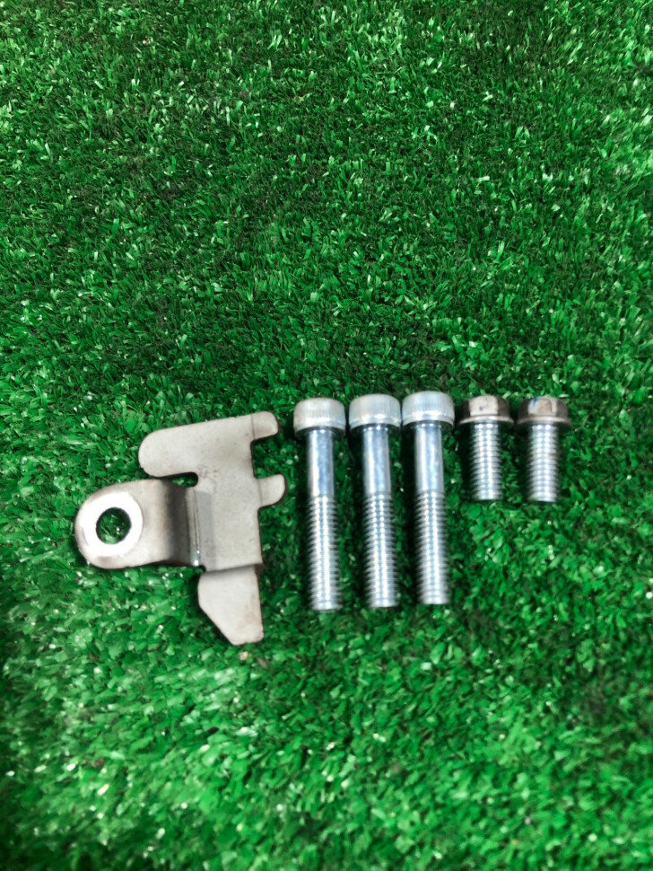 Болты крепления статора генератора Honda Dio AF-55/AF-56/AF-57