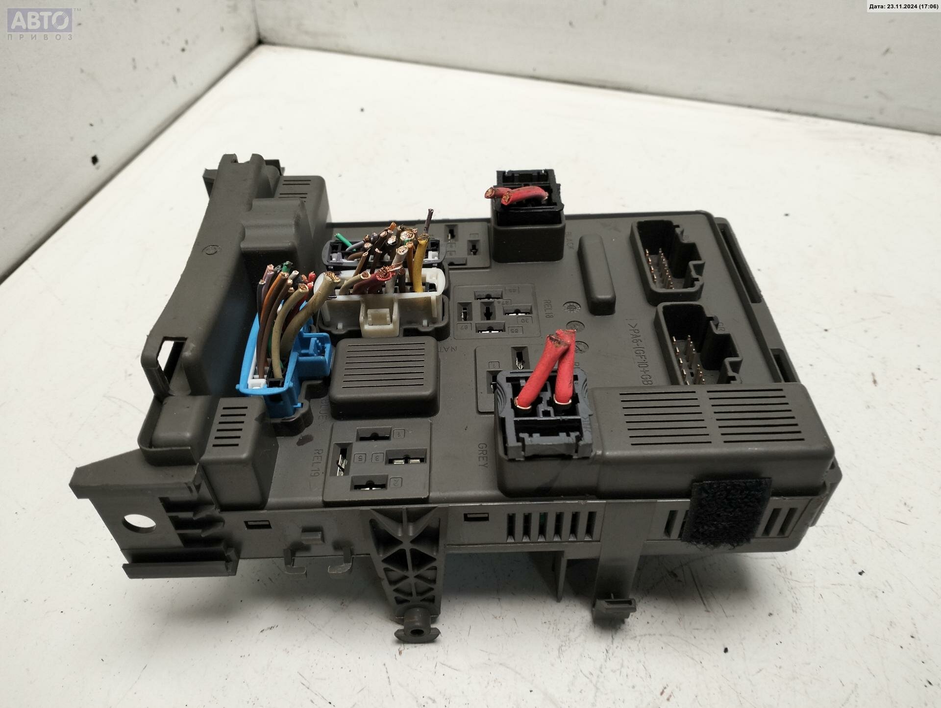 Блок предохранителей Renault Laguna 2 (2001-2007)