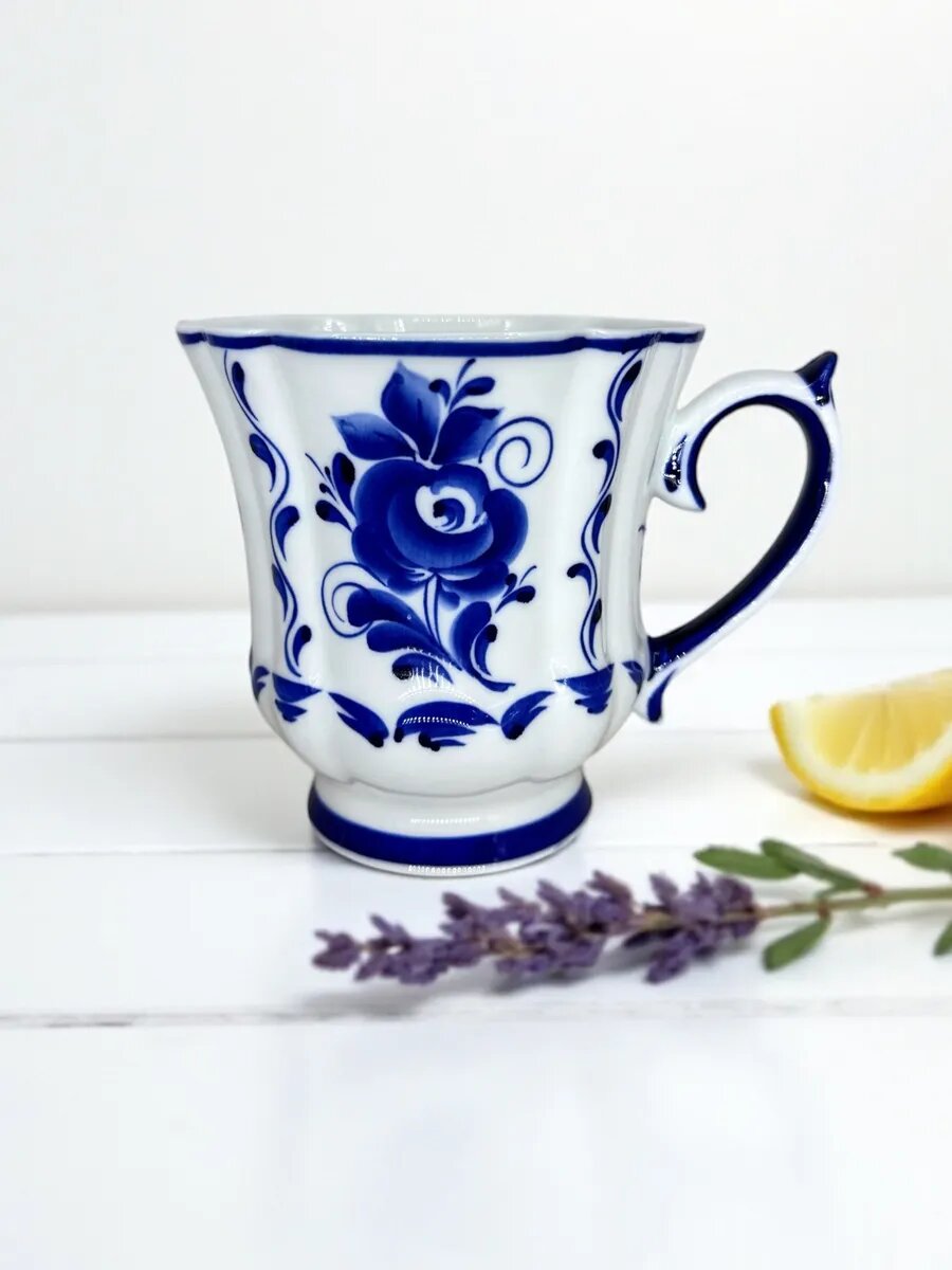 Кружка Китобой "Гжель", фарфор, 350мл, использование в СВЧ и посудомоечной машине