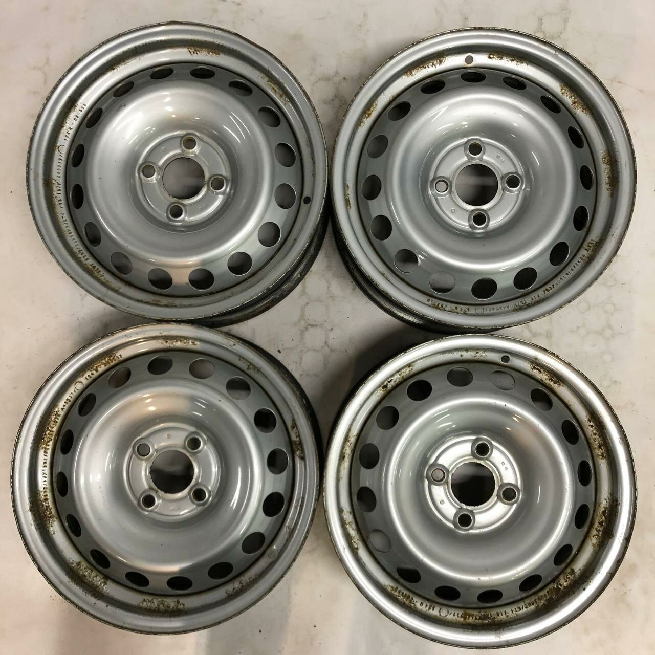 Колесные диски Штампованные 15x6 PCD 4x100 D60.1 ET40 (Реплика)