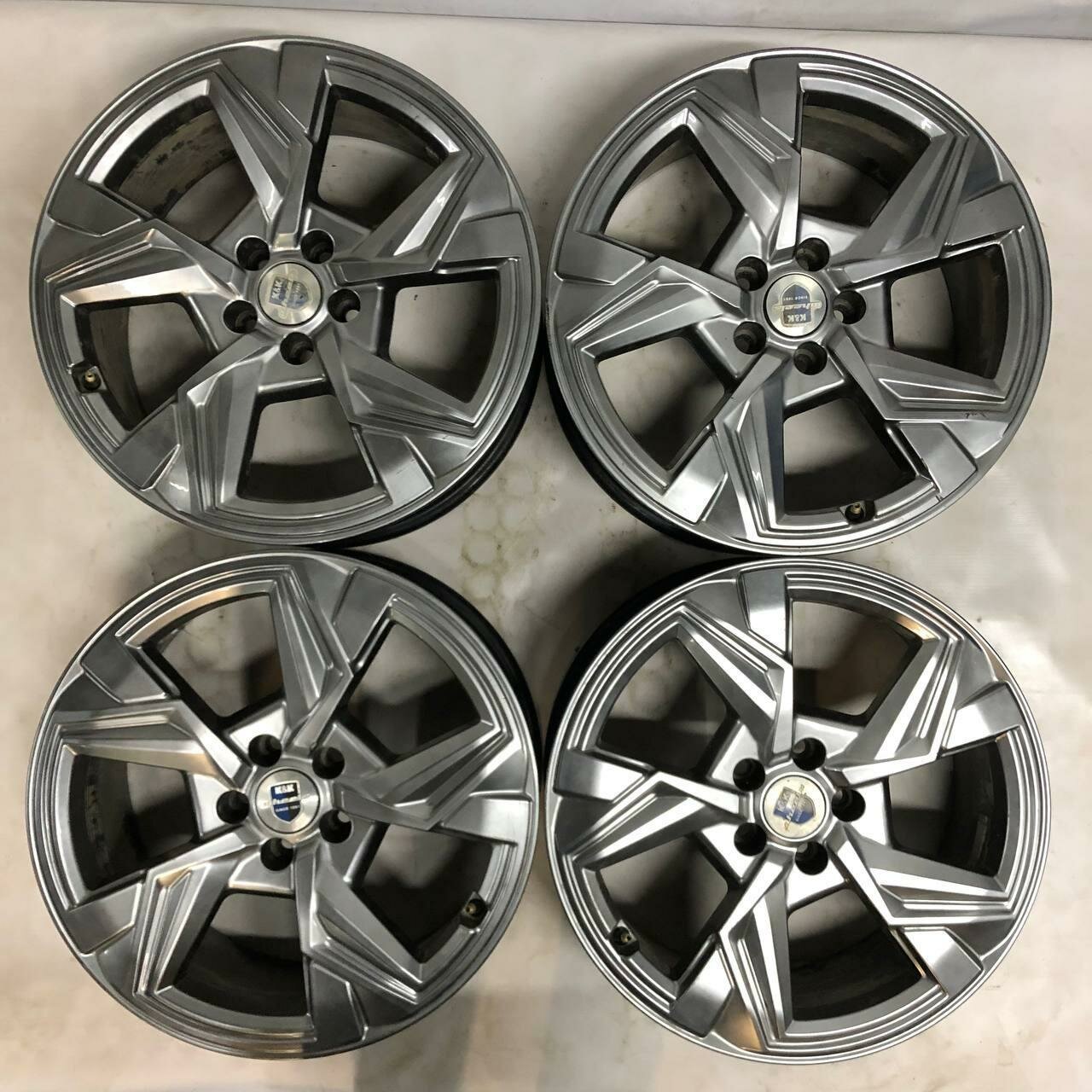Колесные диски K&K 18x7.5 PCD 5x108 D65.1 ET33 (Реплика)
