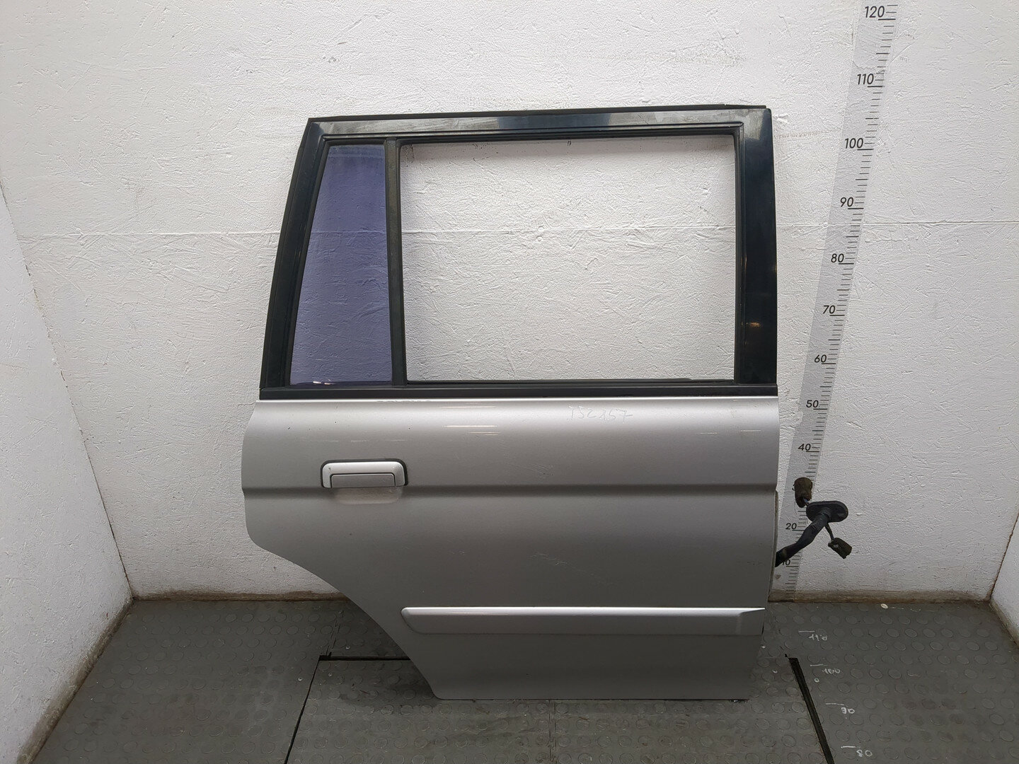 Дверь боковая (легковая) правая задняя Mitsubishi Montero Sport / Pajero Sport Б/У