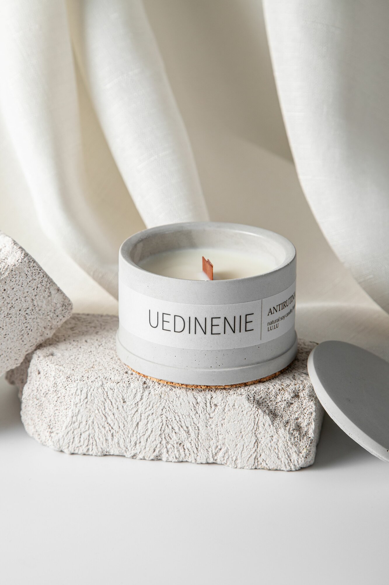 Ароматическая свеча UEDINENIE