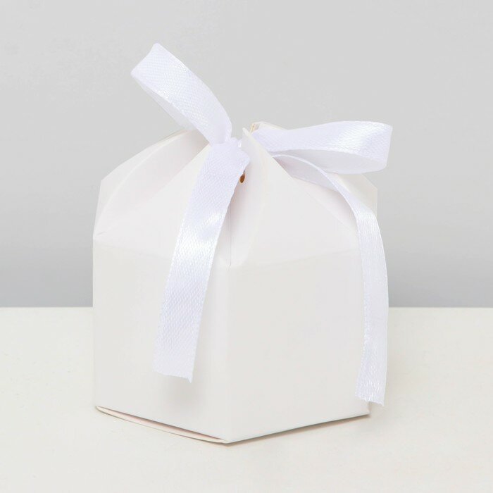 Коробка для конфеты, пирожные с лентой, 8 х 4 х 7,5 см. Кондитерская упаковка