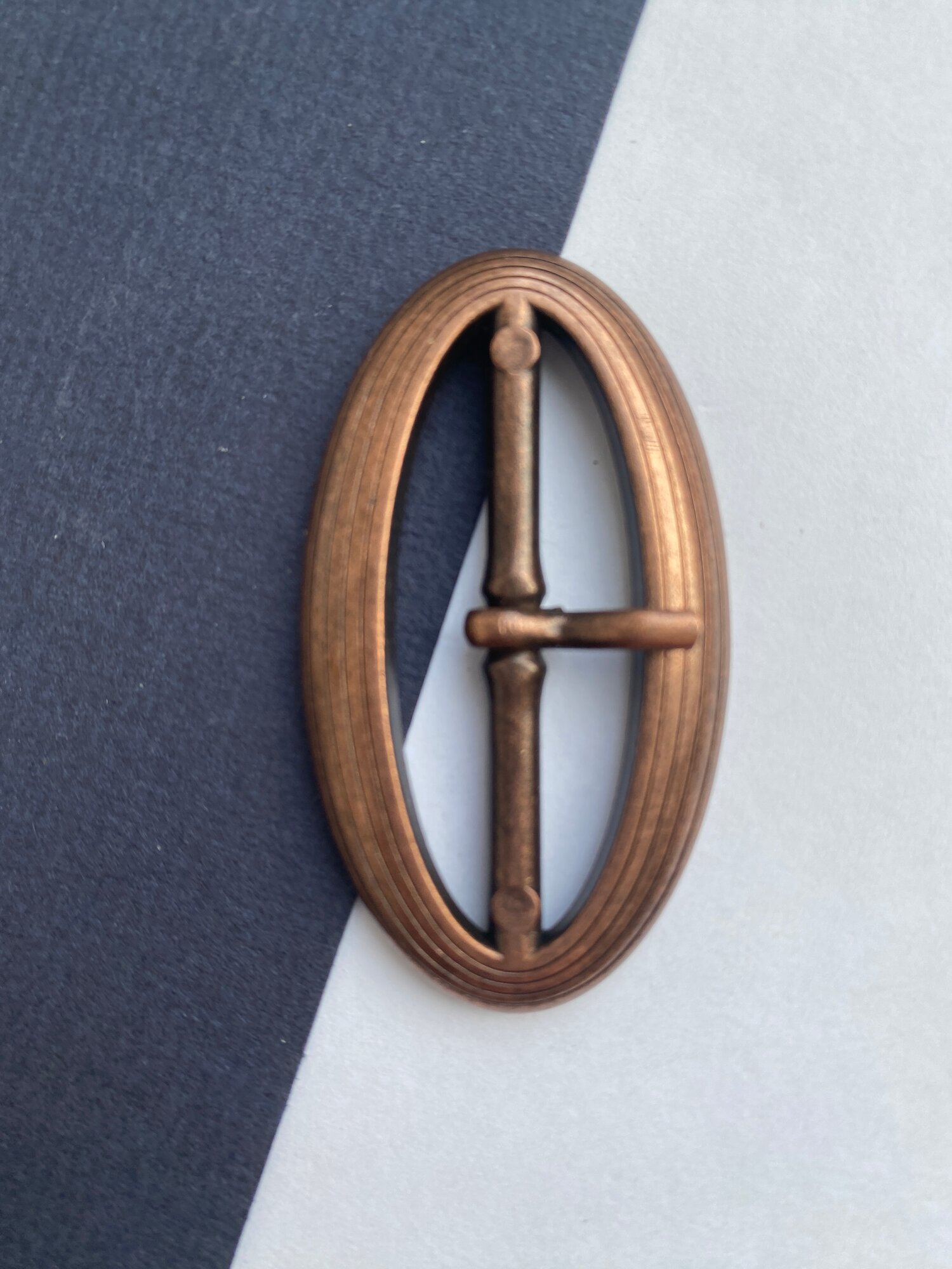 Пряжка для ремня шириной 3-4 см, металл, гальваническое покрытие, цвет медный, размеры 3х5 см