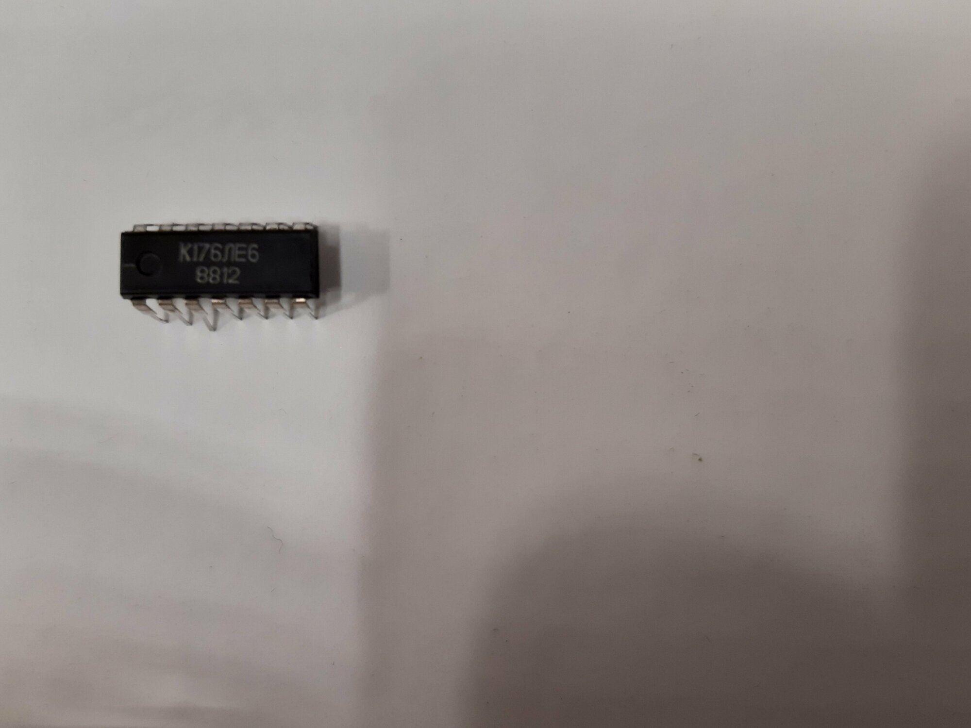 Микросхема К176ЛЕ6 (1988г) (упаковка 5 штук)