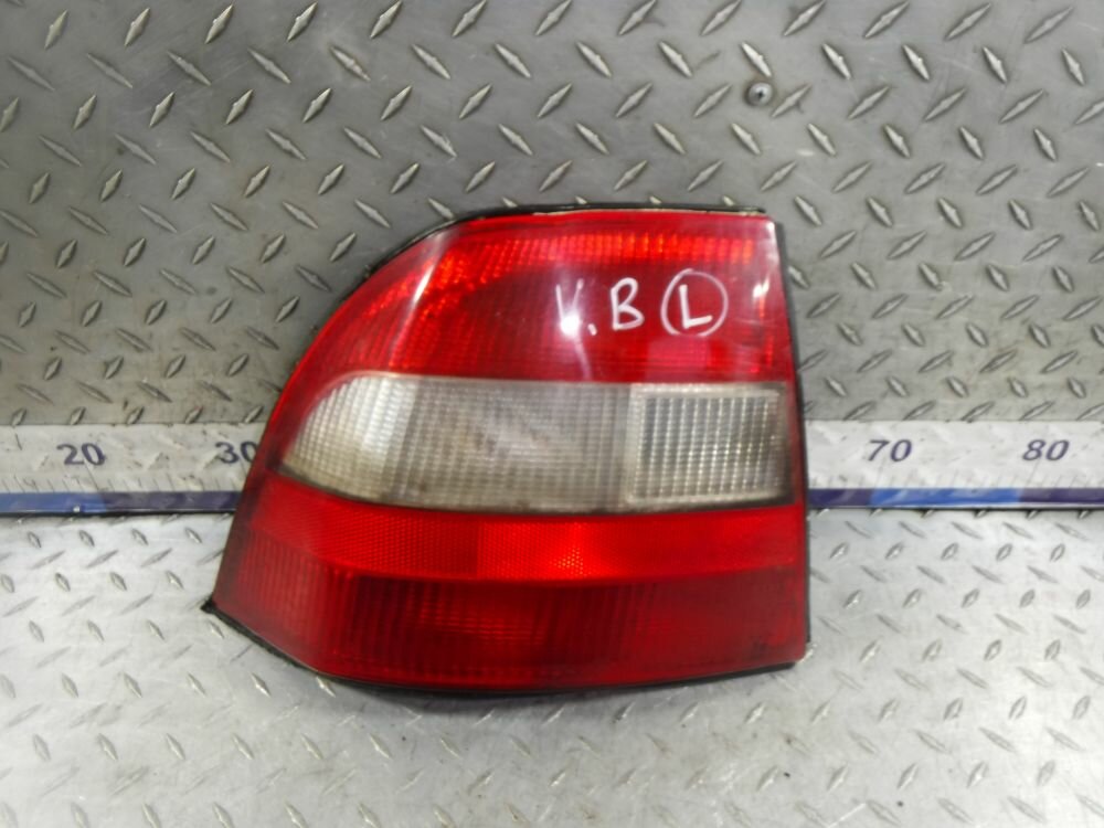 Фонарь задний левый Opel Vectra B 90512715