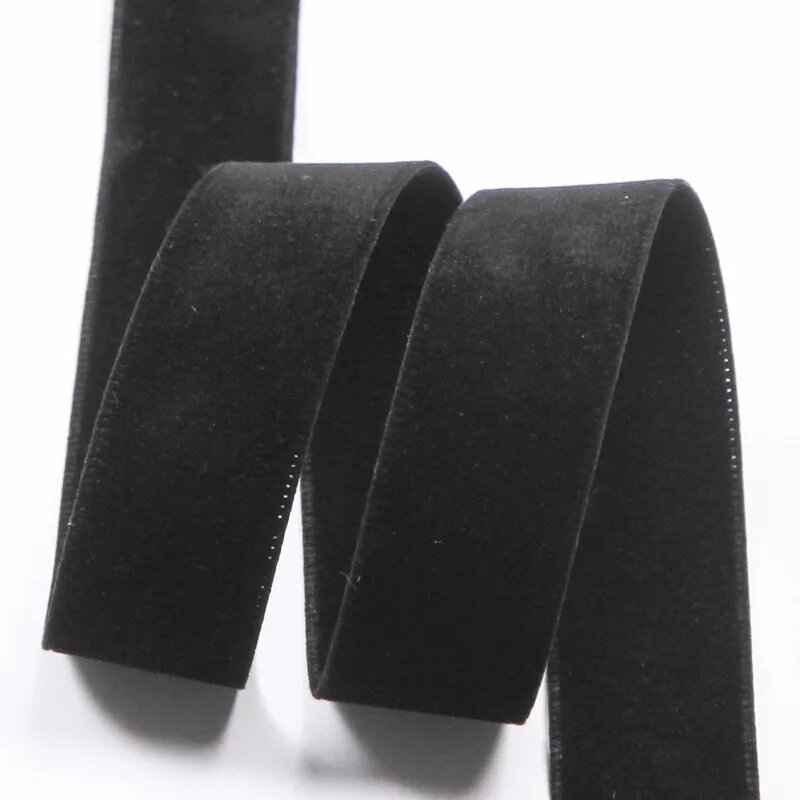 Лента бархатная двухсторонняя YAMA 5 ярдов 25 38 мм