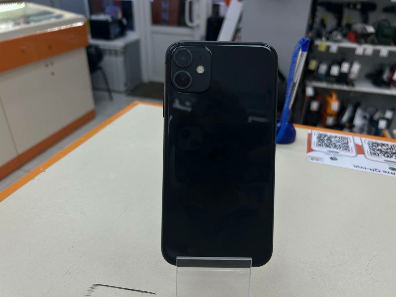 Смартфон Apple iPhone 11, 64GB, WiFi, NFC, черный, оригинальный БУ Уценка